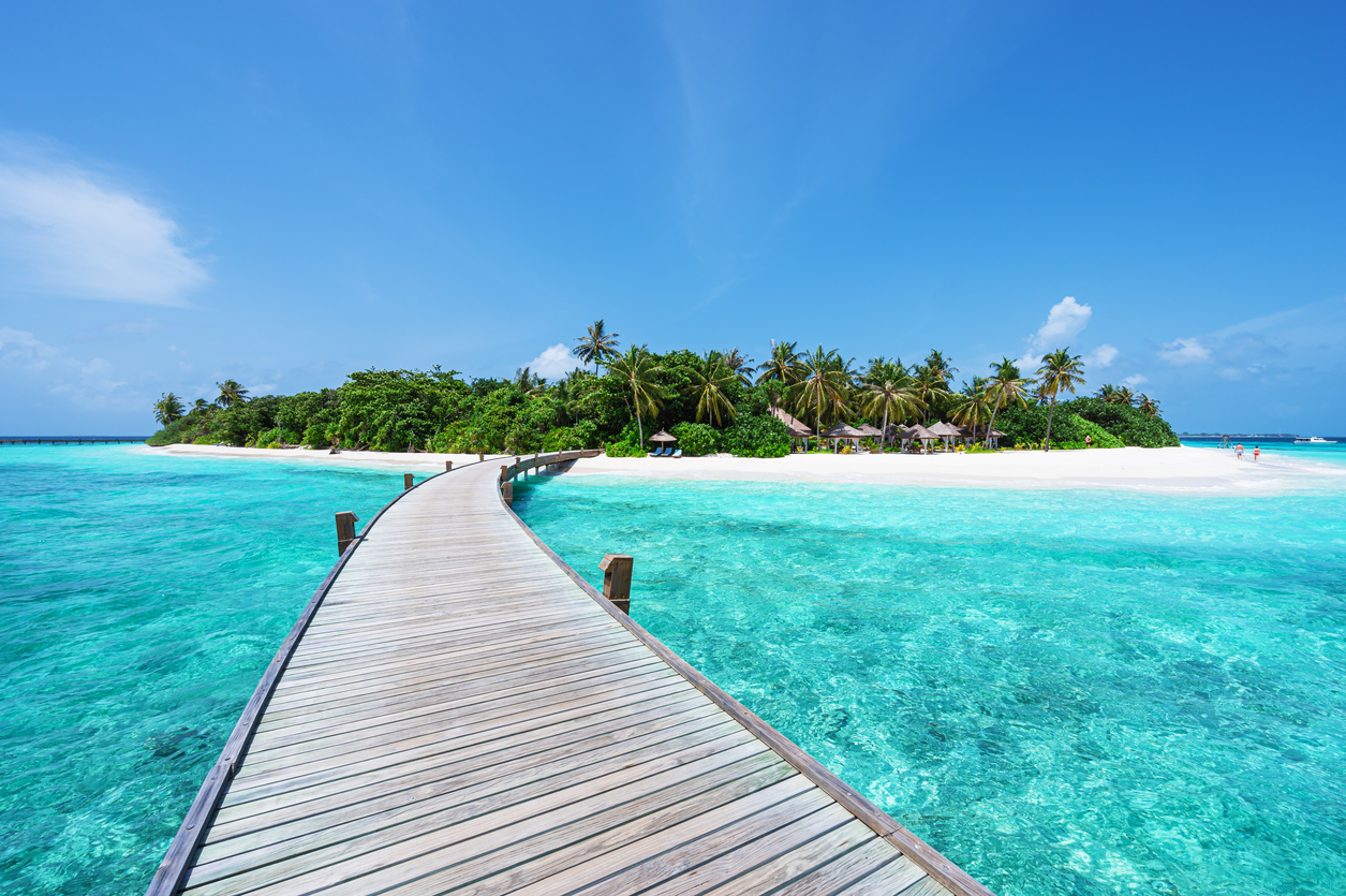 Top 10 Tips On How To Travel To The Maldives On A Budget - [TravelRepublic Blog ]